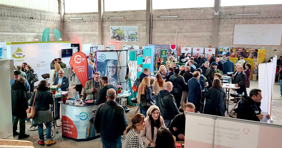 Viele Bewerber*innen bei der Job-Initiative | Wirtschaftsförderung ...