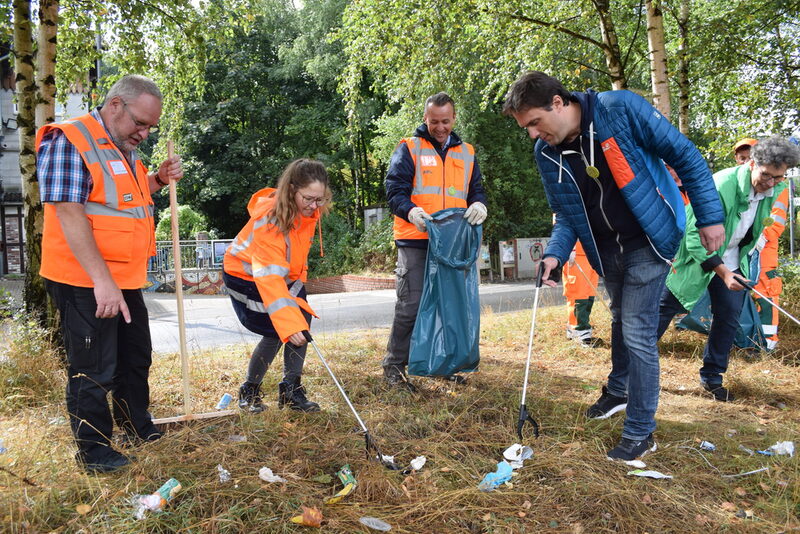 Talputz: 2.400 Freiwillige sammeln 5,6 Tonnen Abfall | Wuppertal