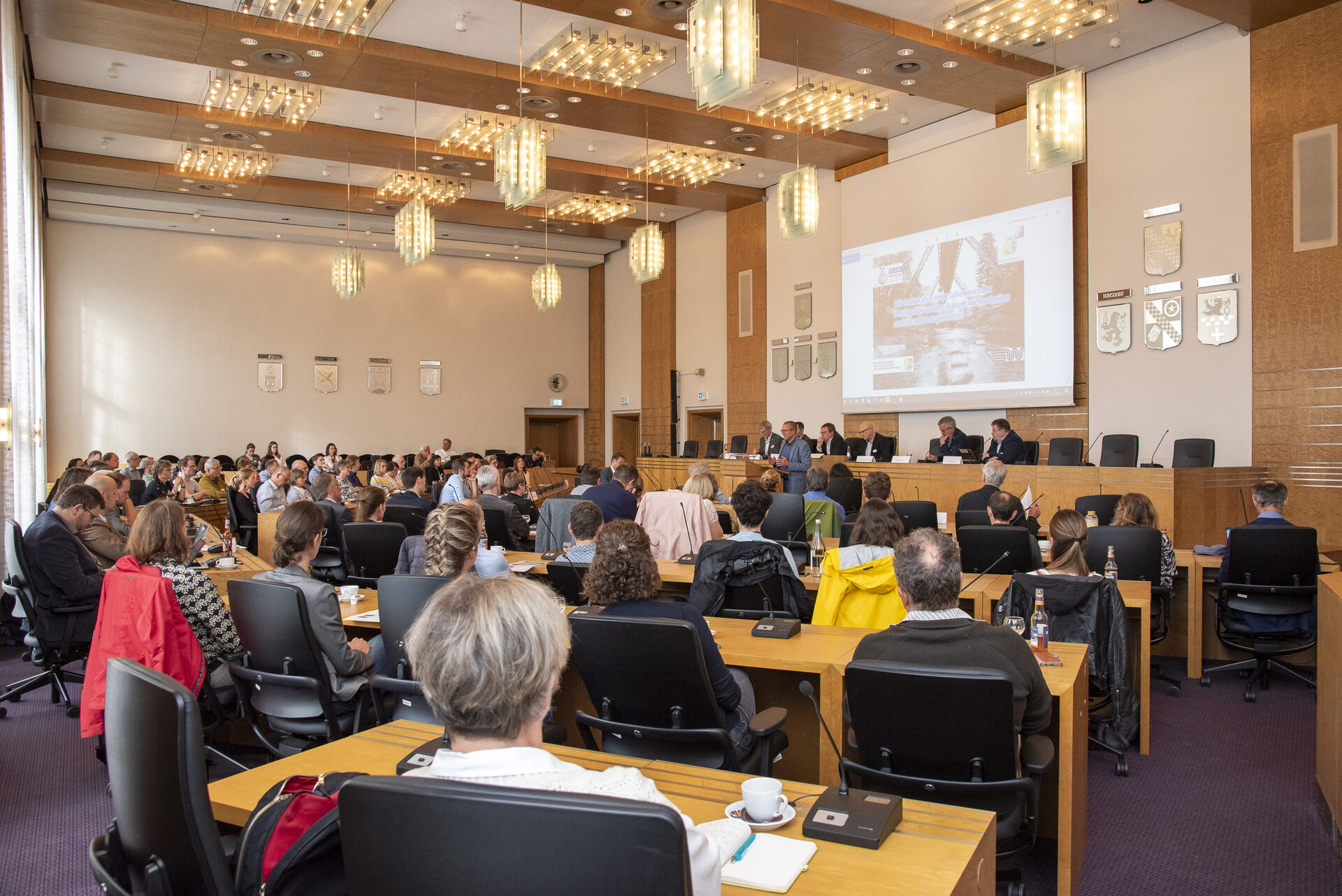 Boden-Fachtagung im Rathaus: NRW-Umweltminister zu Gast | Wuppertal